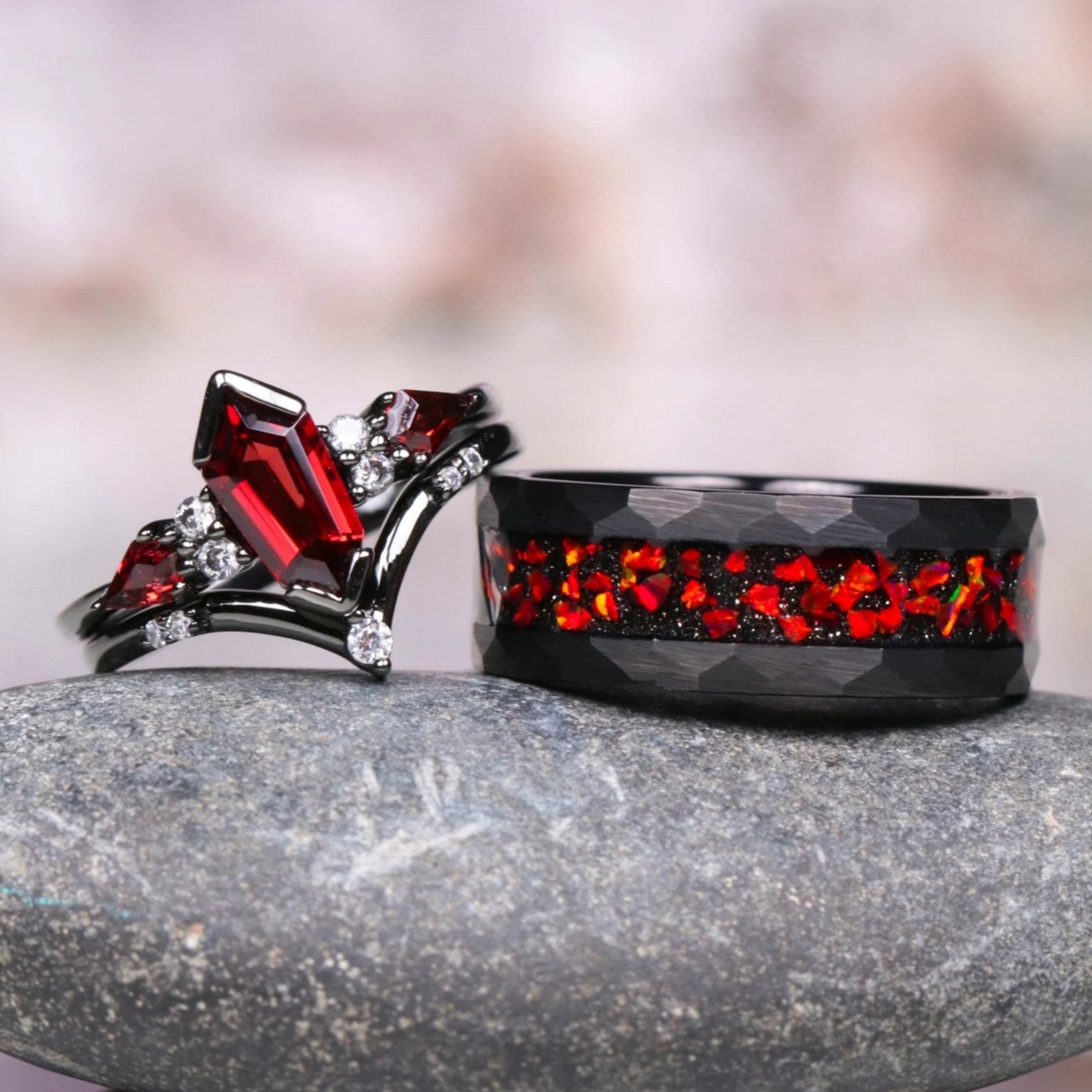 Supernova - Ringe Set - Ringe für Paare | Roten Garnet & Wolfram